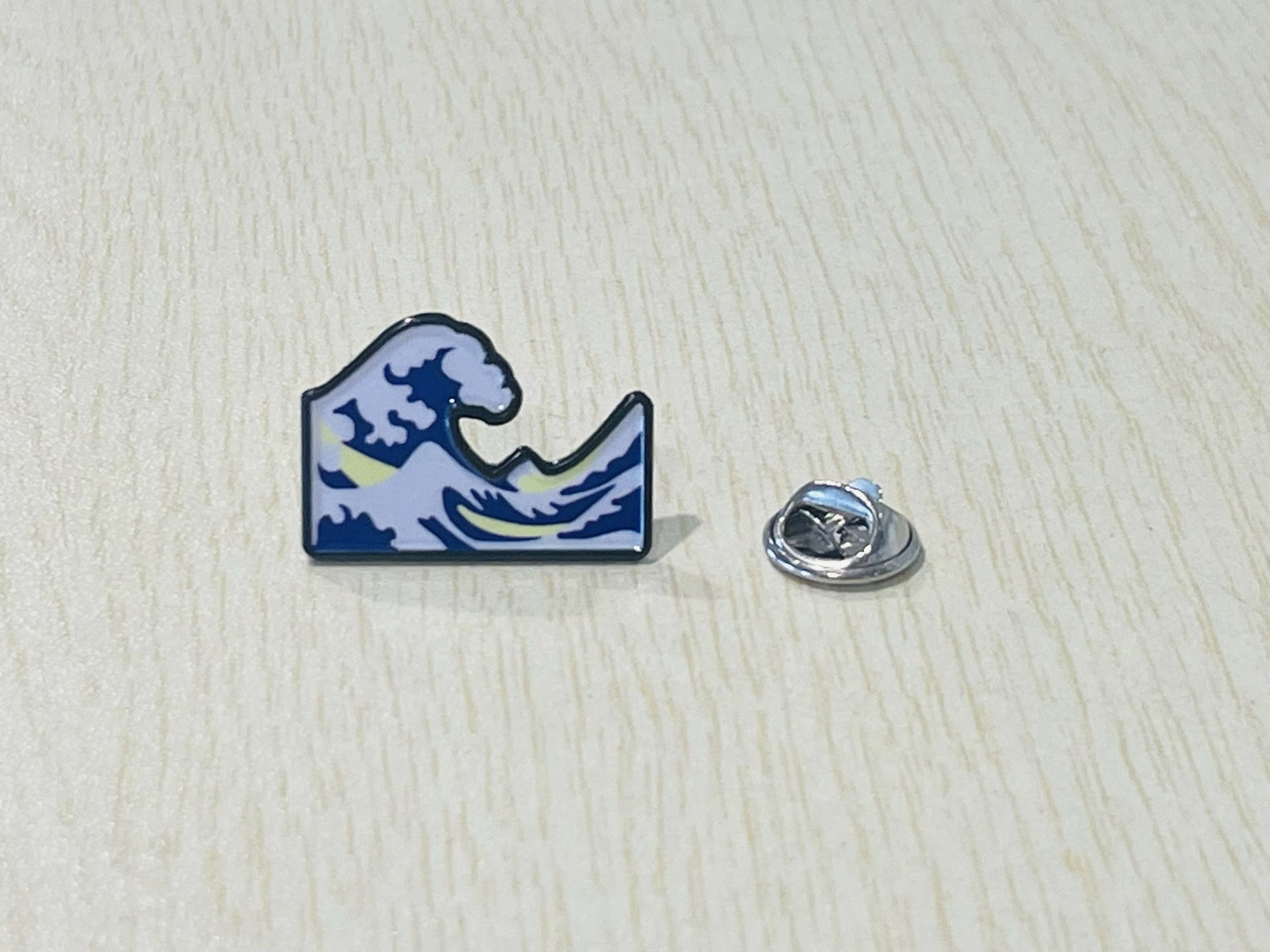WAVE PIN – Aussie Chiller